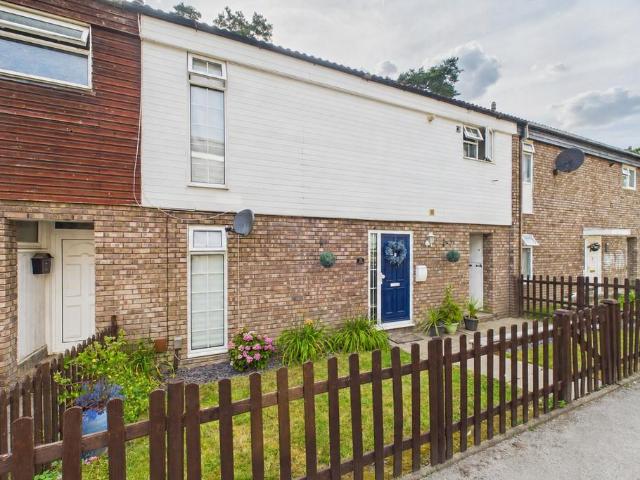 3 bedroom terraced house for sale