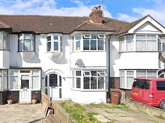 3 bedroom terraced house for sale