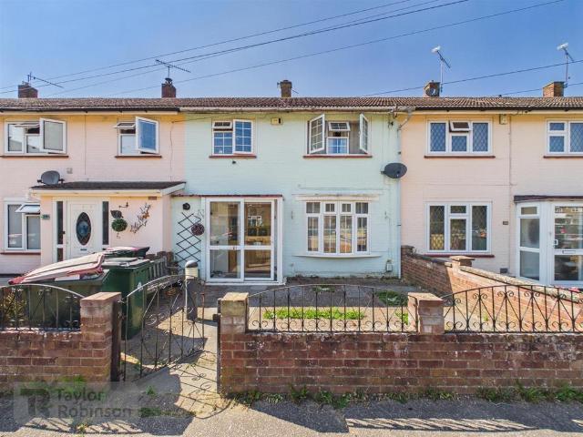 3 bedroom terraced house for sale