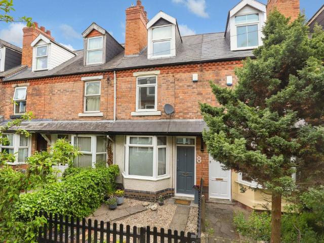 3 bedroom terraced house for sale