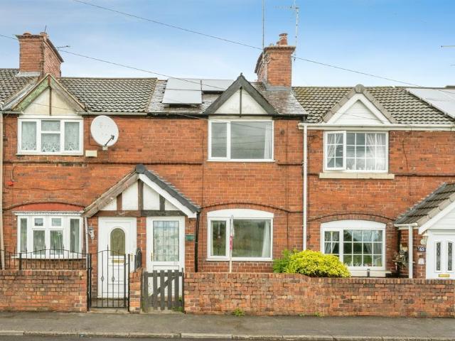 3 bedroom terraced house for sale