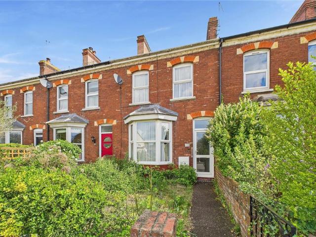 3 bedroom terraced house for sale