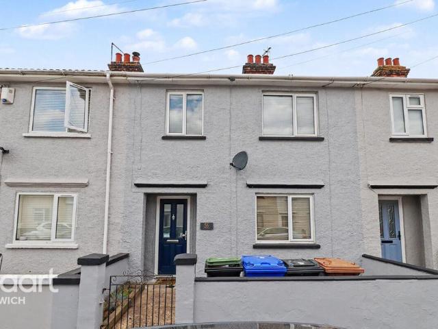 3 bedroom terraced house for sale