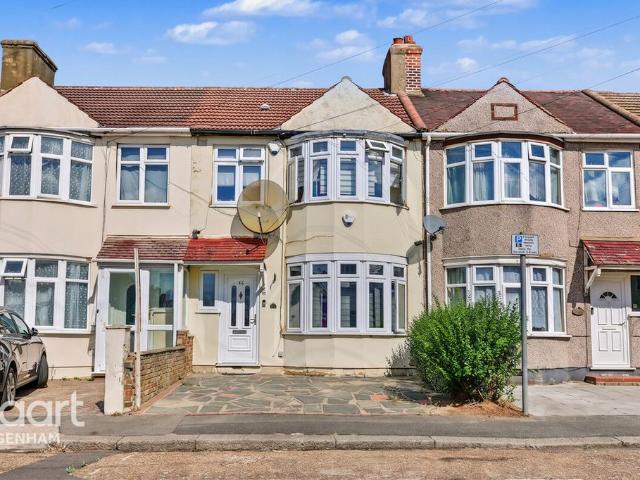 3 bedroom terraced house for sale