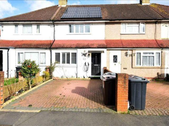 3 bedroom terraced house for sale