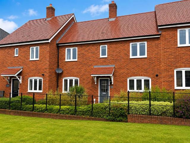 3 bedroom terraced house for sale