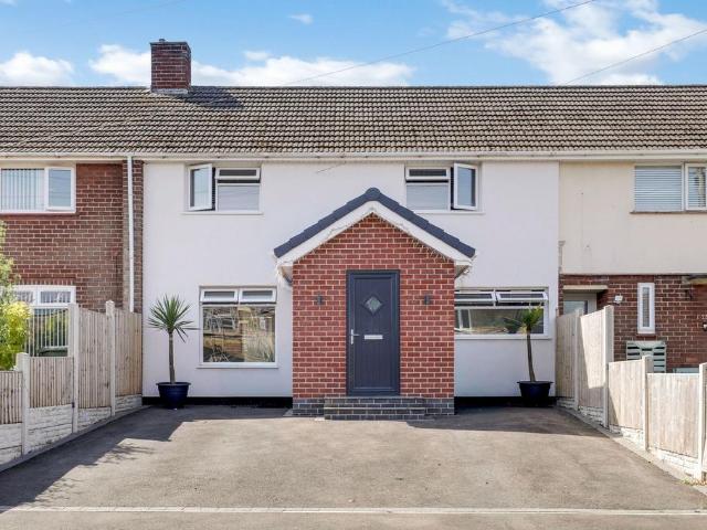 3 bedroom terraced house for sale