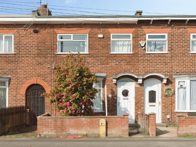 3 bedroom terraced house for sale