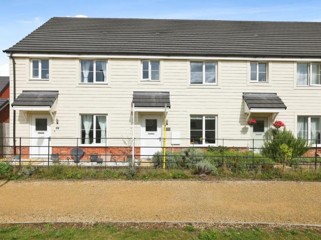 3 bedroom terraced house for sale