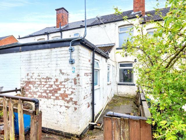 3 bedroom terraced house for sale