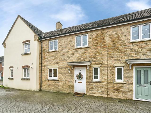 3 bedroom terraced house for sale
