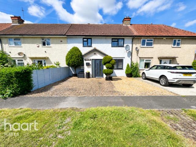 3 bedroom terraced house for sale
