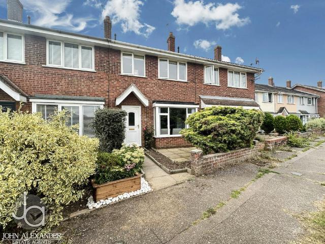 3 bedroom terraced house for sale