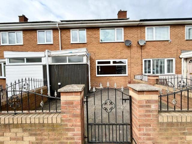 3 bedroom terraced house for sale