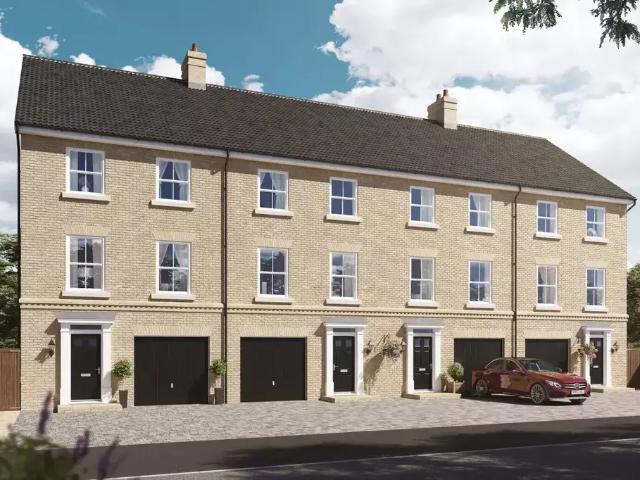 3 bedroom terraced house for sale