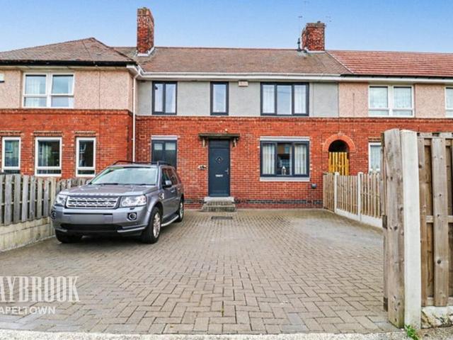 3 bedroom terraced house for sale
