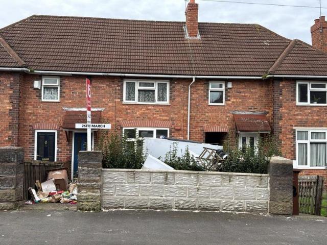 3 bedroom terraced house for sale