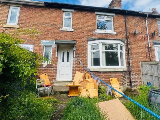 3 bedroom terraced house for sale