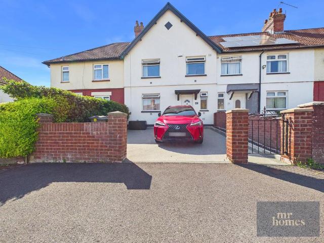 3 bedroom terraced house for sale