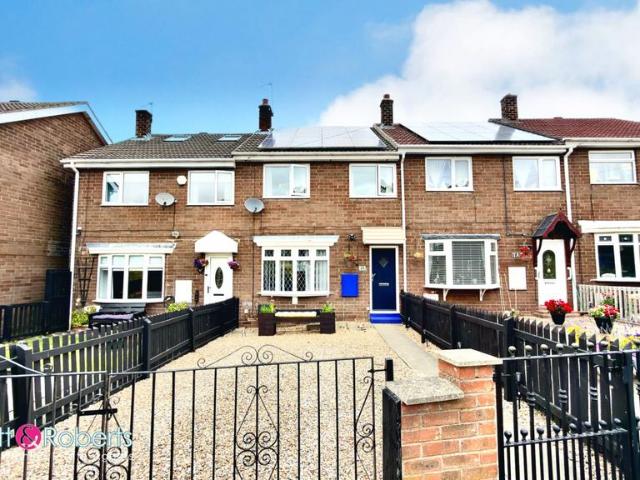 3 bedroom terraced house for sale