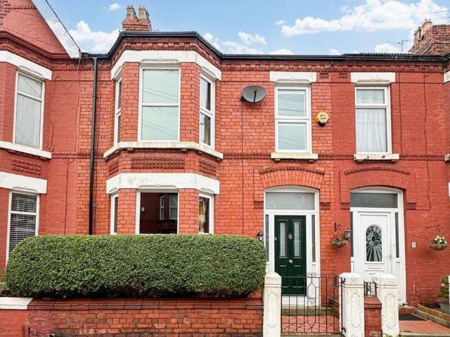 3 bedroom terraced house for sale