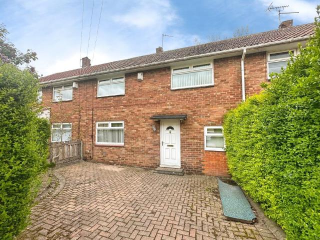 3 bedroom terraced house for sale
