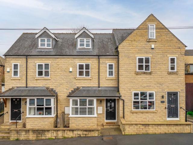 3 bedroom terraced house for sale