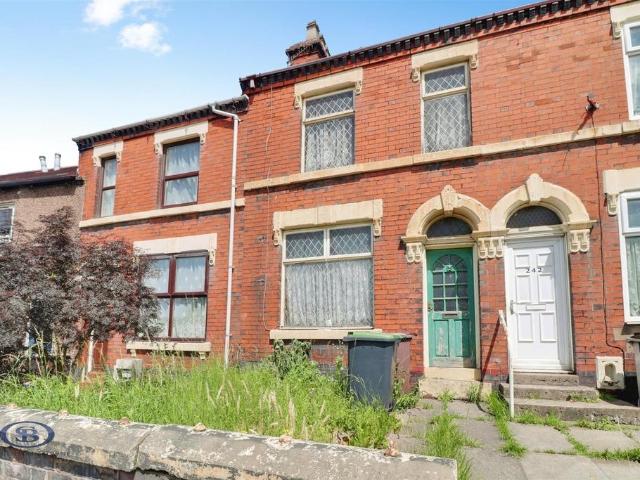 3 bedroom terraced house for sale