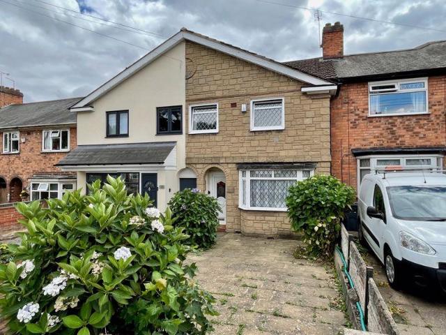 3 bedroom terraced house for sale