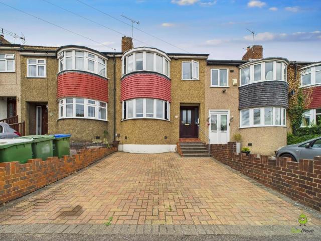 3 bedroom terraced house for sale