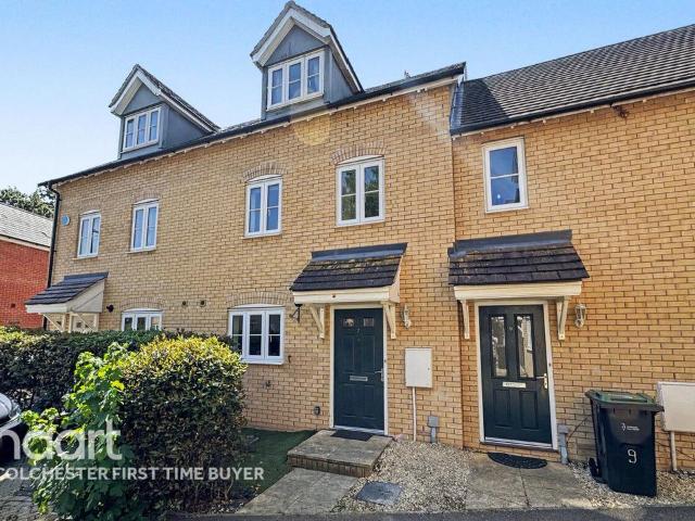 3 bedroom terraced house for sale
