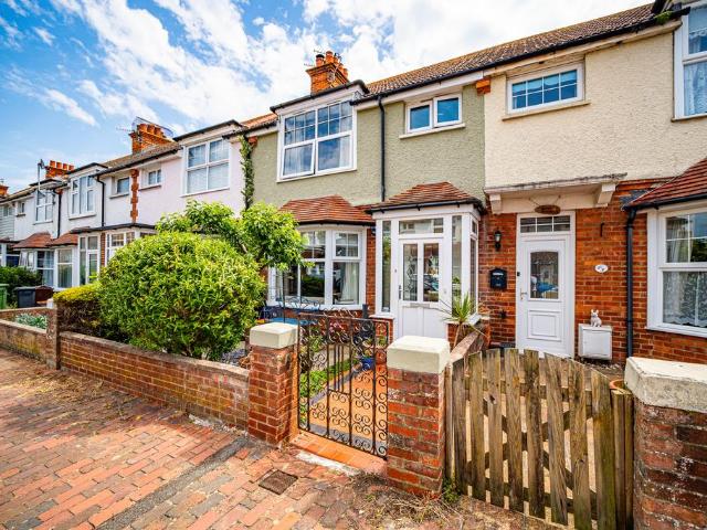 3 bedroom terraced house for sale