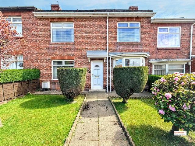 3 bedroom terraced house for sale