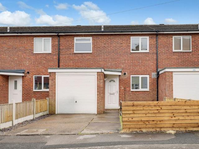 3 bedroom terraced house for sale