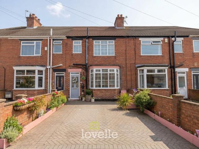 3 bedroom terraced house for sale