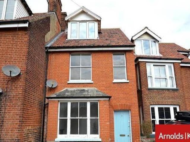 3 bedroom terraced house for sale in 3 York Terrace NR27