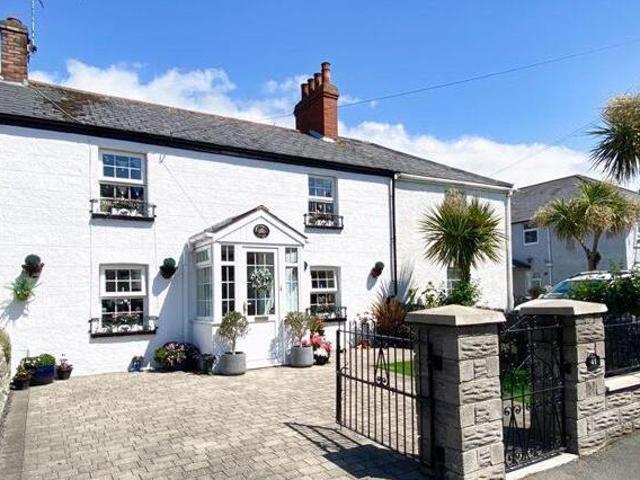 3 Bedroom Terraced House For Sale In 41 New Road, Porthcawl