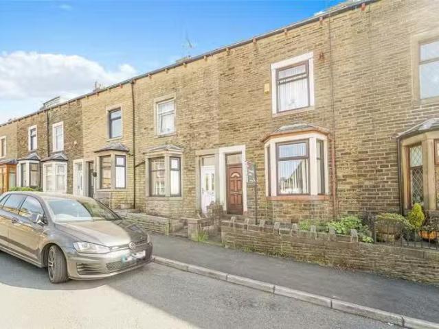 3 bedroom terraced house for sale in Cotton Tree Lane, Colne.