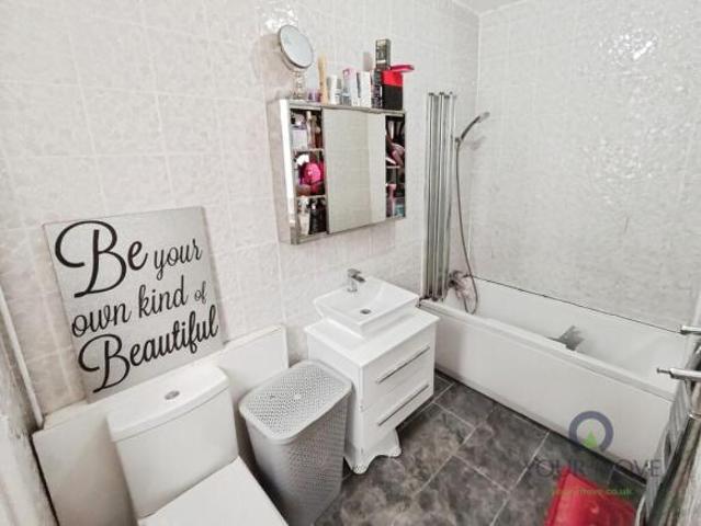 3 bedroom terraced house for sale in Cottall Avenue, Chatham, Kent, ME4