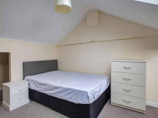 4 bedroom terraced house for sale in Coulston Road, Lancaster, LA1
