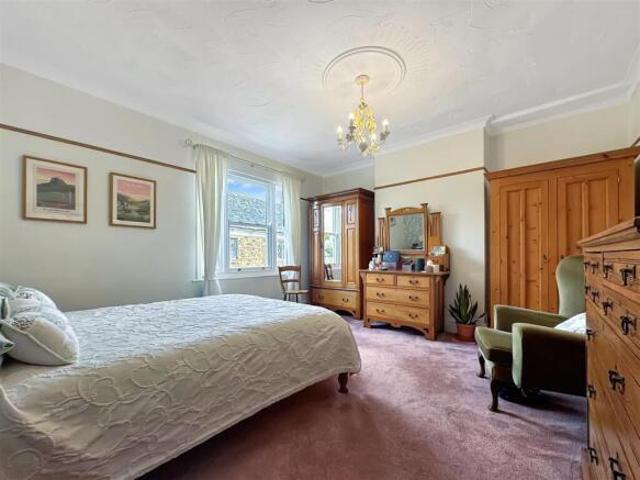 3 bedroom terraced house for sale in Coventry Road, Narborough. LE19