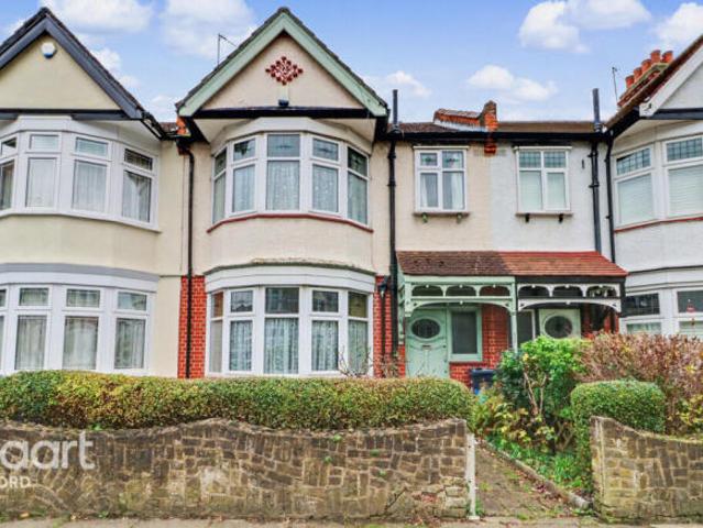 3 bedroom terraced house for sale in Cowley Road, Ilford, IG1