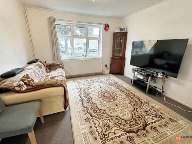 3 bedroom terraced house for sale in Cowper Road, Dogsthorpe, Peterborough, PE1
