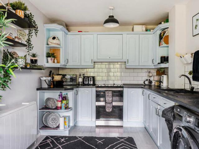 3 bedroom terraced house for sale in Coates Road, Exeter, EX2