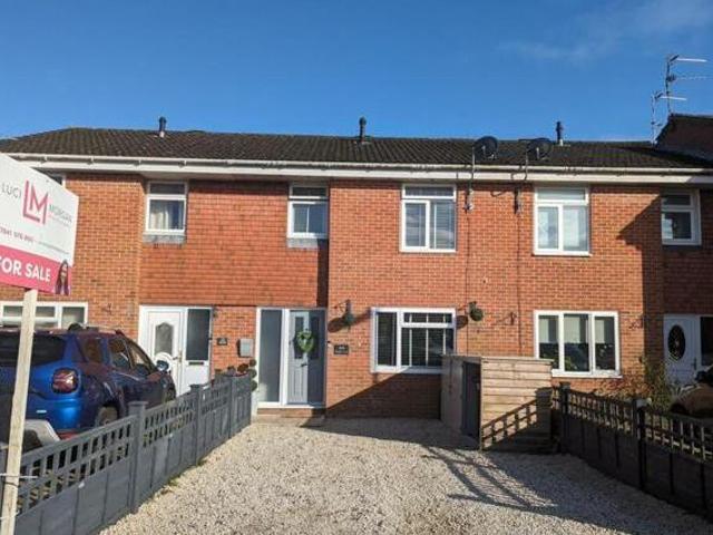 3 Bedroom Terraced House For Sale In Colden Common