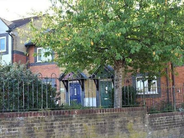 3 bedroom terraced house for sale in Coles Close Sturminster Newton DT10