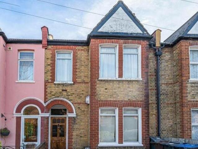 3 Bedroom Terraced House For Sale In Colliers Wood, London