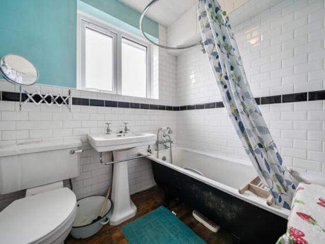 3 bedroom terraced house for sale in Conisborough Crescent, London, SE6