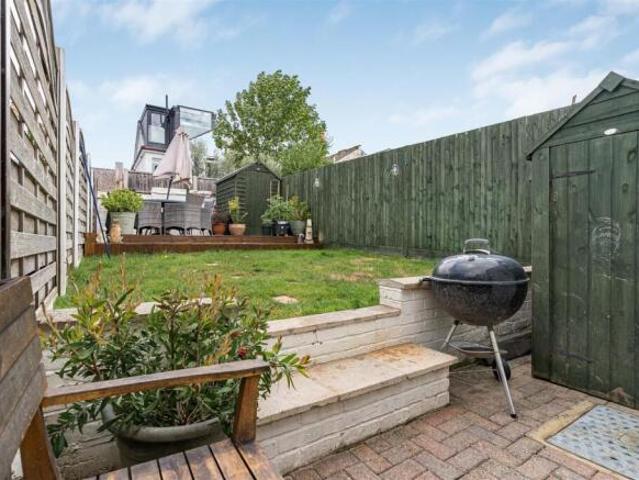 3 bedroom terraced house for sale in Constance Road, Sutton, SM1