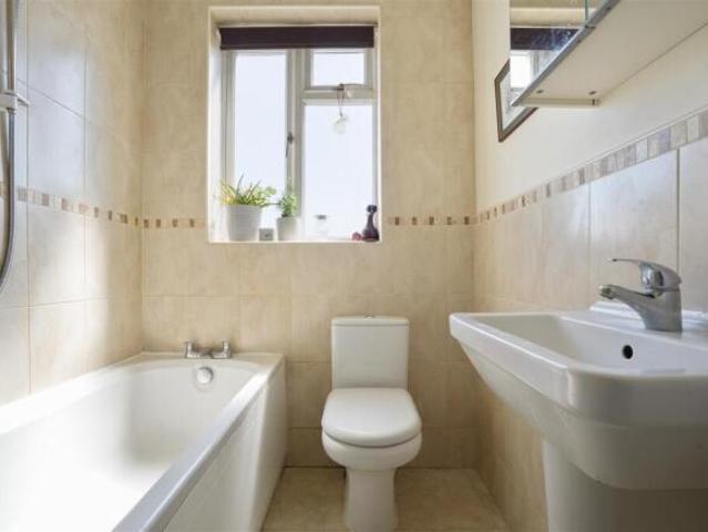 3 bedroom terraced house for sale in Coombe Road, Crookes, S10